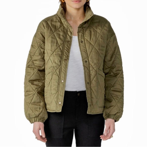 Jackets & Coats | Diamond Quilted Jacket In Olive Green | Poshmark
